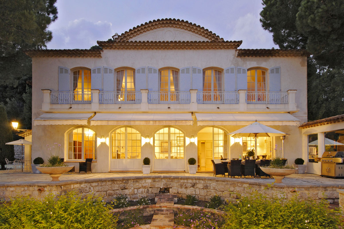 Cote d'Azur Luxury Villa with Pool to Rent near Grasse.